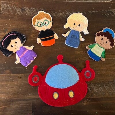 Set of 4 Finger Puppets and Rocket Inspired by Einstein Friends Show - Etsy