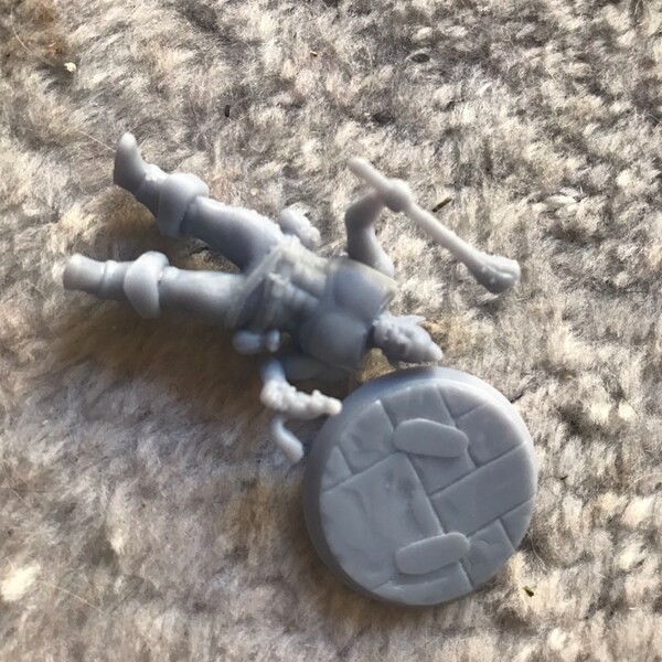 Chibi Dire Rat NPC Miniature 32mm Scale by Titan Forge With Base ...