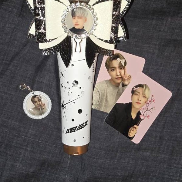 STRAY KIDS SKZOO Bang Chan, Lee Know, Changbin, Hyunjin, Han, Felix ...