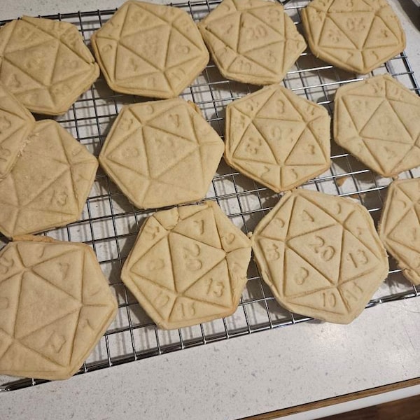 Super Cool D20 Cookie Cutter, A La Dungeons and Dragons! Hexagonal ...