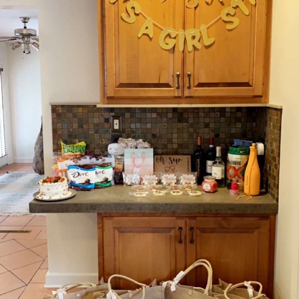 Girl's Trip Decoration, Girl's Weekend, Oh Sip It's A Girl's Trip ...