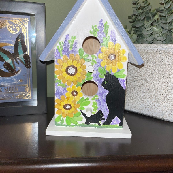 Hand-painted Shell, Seashell Art, Pet Goldfish, Small Goldfish Painting ...