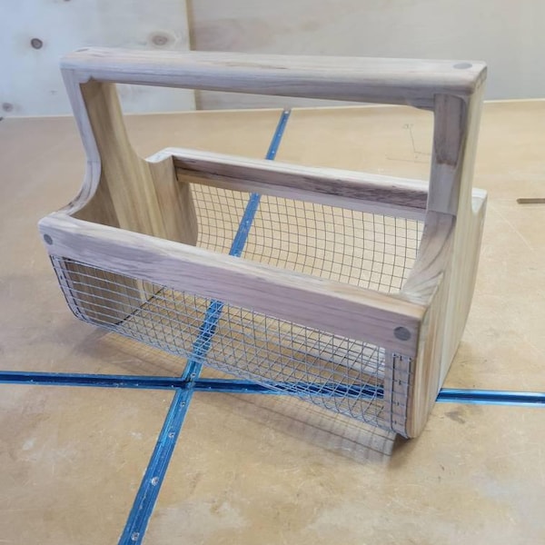 Simple Garden Basket Plans - Easy DIY, DIY Woodworking Plans, Easy PDF ...