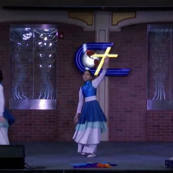 Zoya 2 Sleveless V-neck Leotard/ Turquoise Leotard/ Metallic / Glow ...