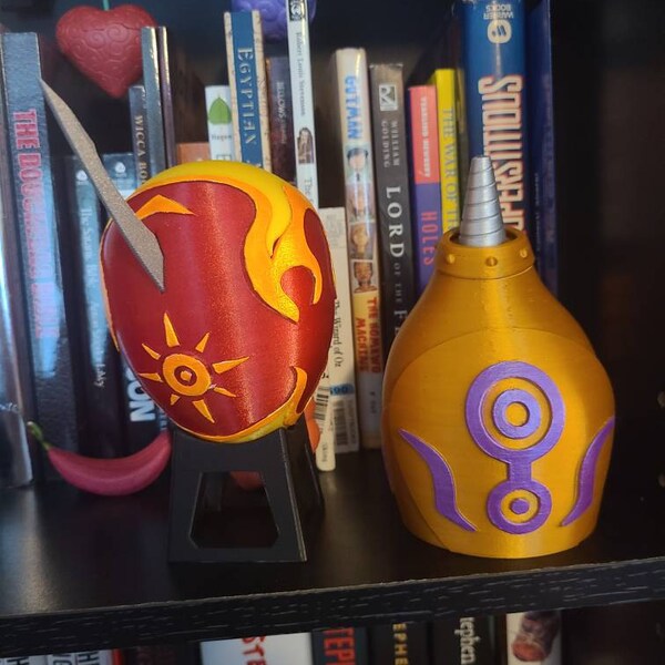 Digi Egg of Courage Dice Container Hand Painted With FRAGILE FEATURE - Etsy