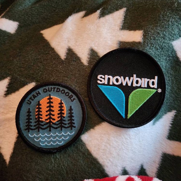 Domino Mexican Train HUB With Train Pockets 8 Positions Dominoes Game ...