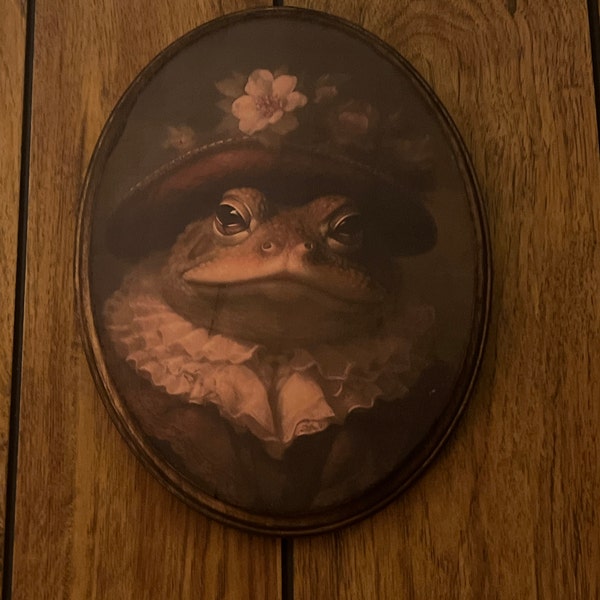 Miss Frog Victorian Portrait - Vintage Style Cottagecore Animal Wall ...