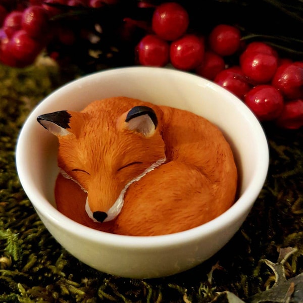 Miniature Red Fox Figurine Sleep in Teacup. Handmade Resin Teacup Fox ...