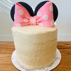 Edible Fondant Bow and Ears Cake Topper Bow Topper. - Etsy