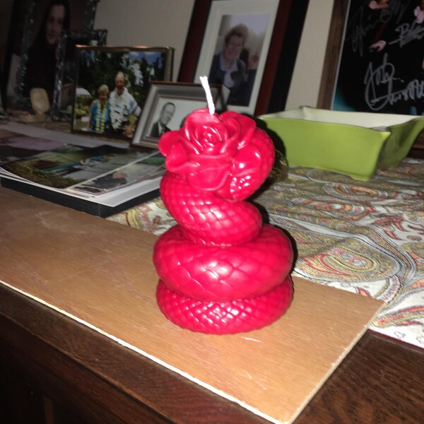 Skull Candle Pyramid/ Black and White Ritual Skull Candle/ Skull Spell ...