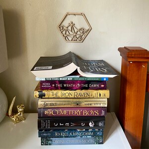 Geometric Velaris Wooden Wall Art, Velaris, Night Court, ACOTAR, ACOWAR ...