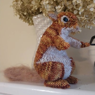 KNITTING PATTERN Red Squirrel - Etsy UK