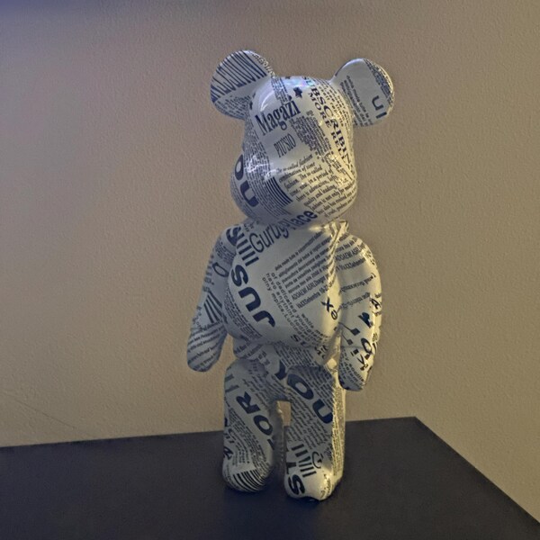 Replica KAWS the Promise Figures Decorative KAWS Statue Bearbrick Style ...