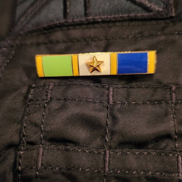 Captain Silver Rank Insignia Shoulder Collar Lapel Patch 1.25 Inch on ...