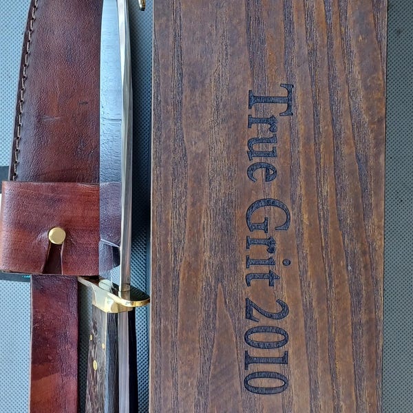 True Grit Rooster Messer Designed Von Cowboy C Bop - Etsy