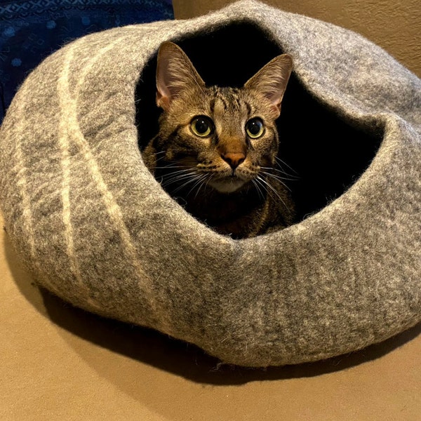 Extra Large Custom Cat Cave 50 Cm / 20 Inches Diameter Choose the ...