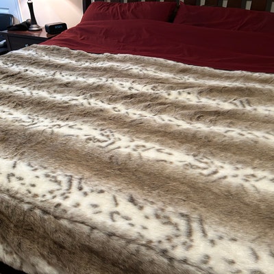 Raynard Faux Fur Throw, Fake Fur Blanket for Bed or Sofa With Brown ...