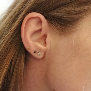 1.5mm Super TINY DISC Threadless Stainless Steel Piercing - Etsy