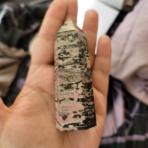 Rhodonite Crystal Point, Rhodonite Crystal Tower, Crystal Obelisk - Etsy
