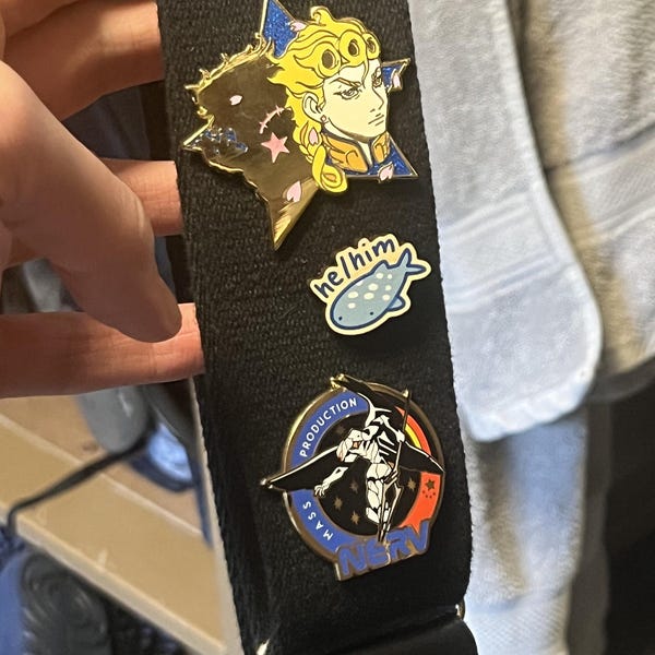 PREDACKLES - Predator + Knuckles Enamel Pin - Etsy