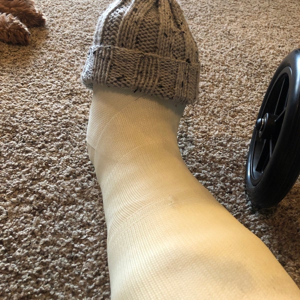 Foot Surgery Gift/cast Sock/cast Comfort/get Well Gift/toe Warmer/ankle ...