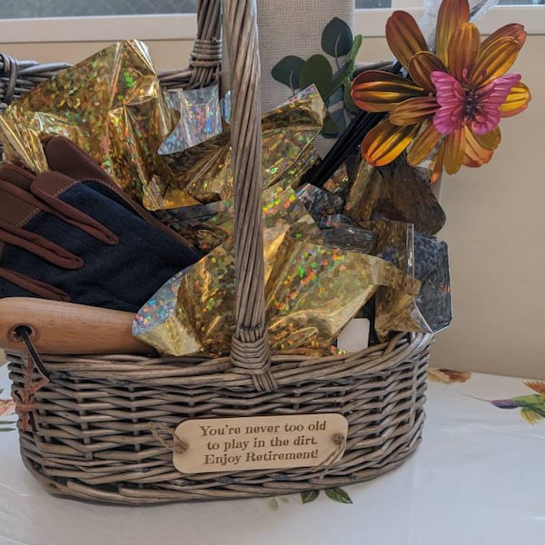 Corporate Gift Personalised Retirement Gardening Gift Set / 9 Piece ...