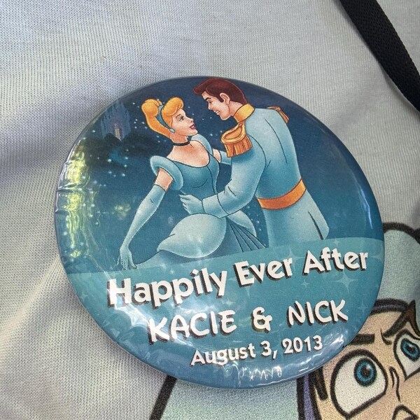 Disneyland Sign Birthday 3 Pin Button Disney Sign Birthday Walt Disney ...