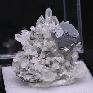 Natural Amethyst Geode Crystal Quartz Cluster Home Decoration Dream ...