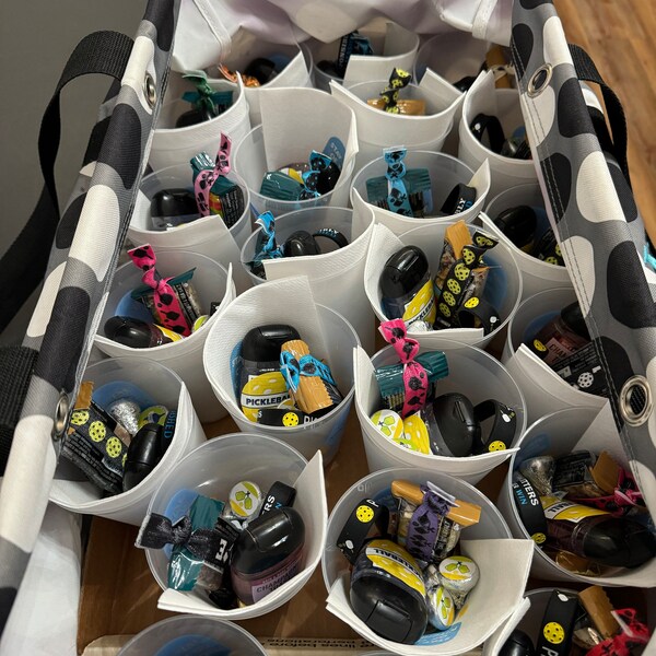 Happy Friendsgiving Frost Flex Thanksgiving Cups, Shatterproof Party ...