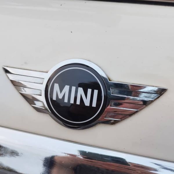 Custom Wheel Centre Caps Badge Design Service Resin 3D Graphic Style ...