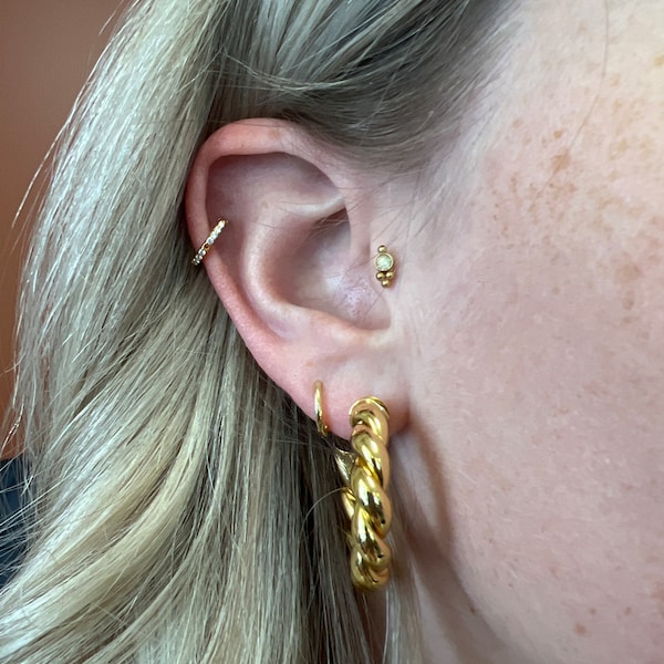 Conch Labret, 16 Guage, Internally Threaded, Conch Earring, 316L ...