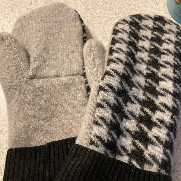 Thick and Cozy Green Striped Upcycled Lined Ski Sweater Mittens - Super ...