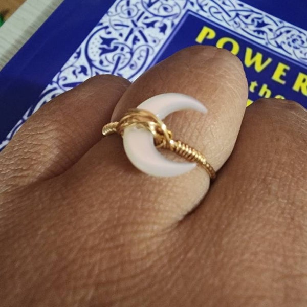 Bloody Pearl Necklace, Dripping Blood Pearl Choker, Triple Strand Pearl ...