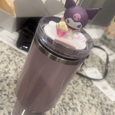 Kitty Stanley Topper Concha Hello Kitty Stanley Topper Concha Stanley ...