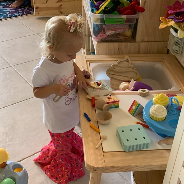 Sensory Tray, Maple Leaf, Oak Leaf, Castle, Ice Cream Cone, Cupcake ...