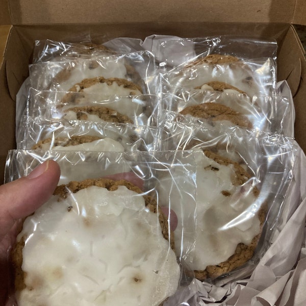 Whoopie Pie 2 Flavor Dozen, Snack Cakes, Whoopie Pies, Holiday Gifts ...