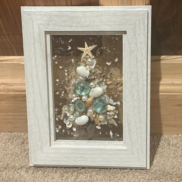 Seashell Wall Hanging on Glass, Beach Art for Bathroom Decor, Shell ...