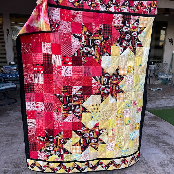 Red Fabric Scraps, a Half Dozen or a Bakers Dozen of Quilt Fabrics ...