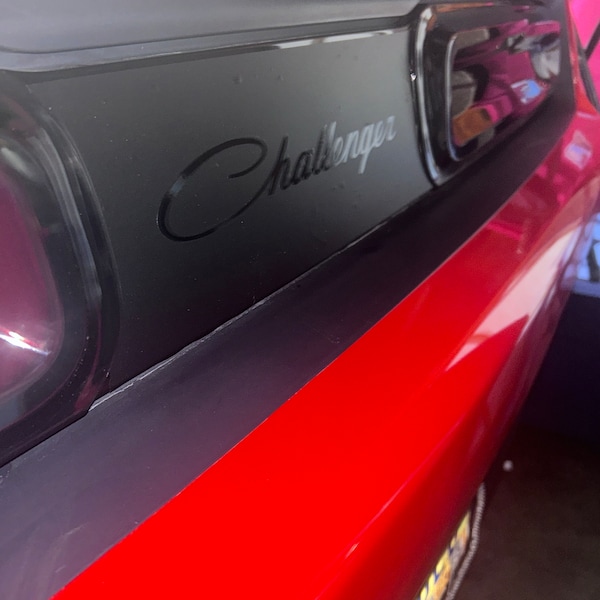 Blank / Debadged Dodge Challenger Tail Light Divider Decal - Challenger ...