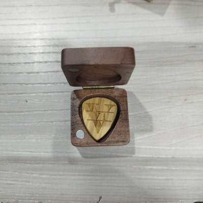Personalized Engrave Guitar Pick Case, Custom Picks Plectrum Holder ...