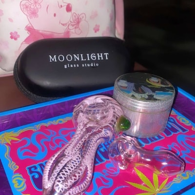 Flower Glass Pipe Glow in Dark Glass Pipe Beautiful Aesthetic Pipe ...