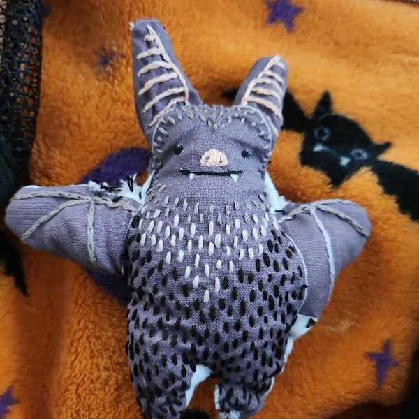 Bat - Embroidery Kit - Etsy