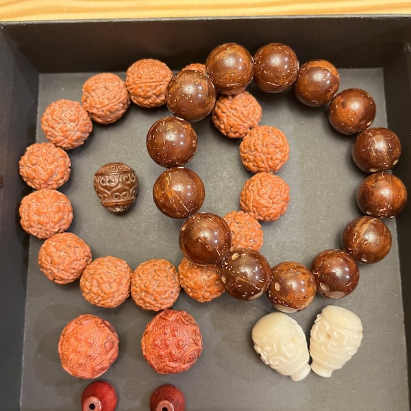 2 PCS or 4 PCS Natural Corozo Nuts Engraved Great Wall Lines 3 Holes ...