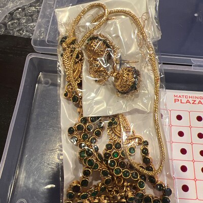 Indian Women Necklace Set / Mangle Sutra / Gold Plated Jewellery ...