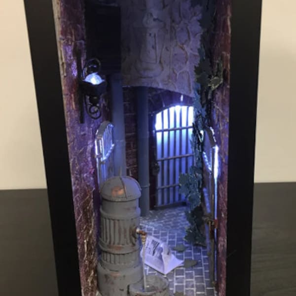 Book Nook. Store. Handmade. - Etsy