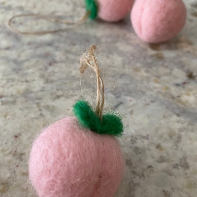 Felted Peaches Wool Felt Peach Peach Décor Felt Fruit - Etsy