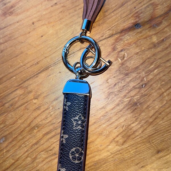 Designer-keychain Luxury Keychain - Etsy
