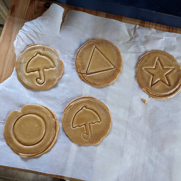 PUBG Inspired Battle Royal Airdrop Crate / Supply Drop and Helmet | 3D ...