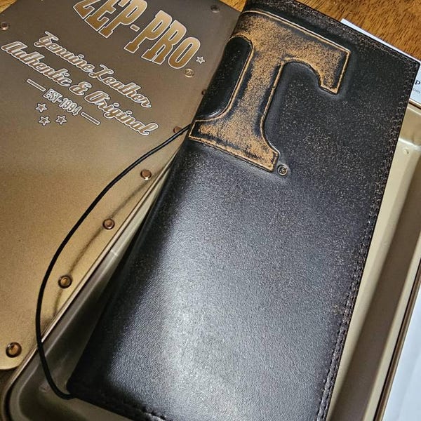USA Flag Men's Bifold Old School Camo Leather Wallet. Full Grain ...