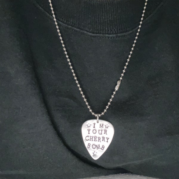 Retro 45 RPM Record Insert Adapter Matte STAINLESS STEEL Pendant Unisex ...